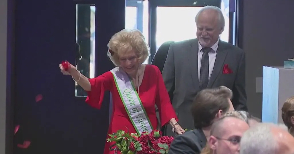 North Texas Woman Breaks Record As World’s Oldest Flower Girl - KCBI